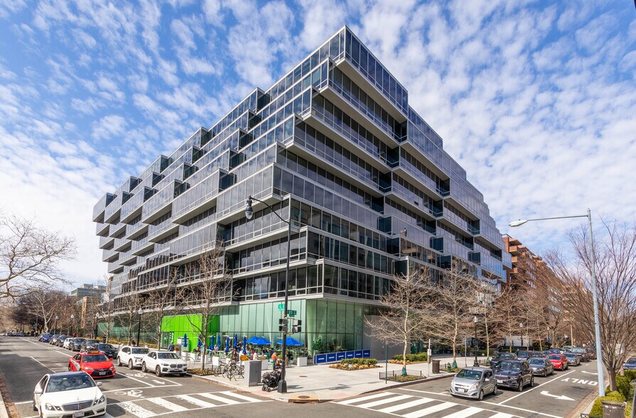 390 Bay St, Toronto, ON M5H 2Y2 - Office for Lease | LoopNet Canada