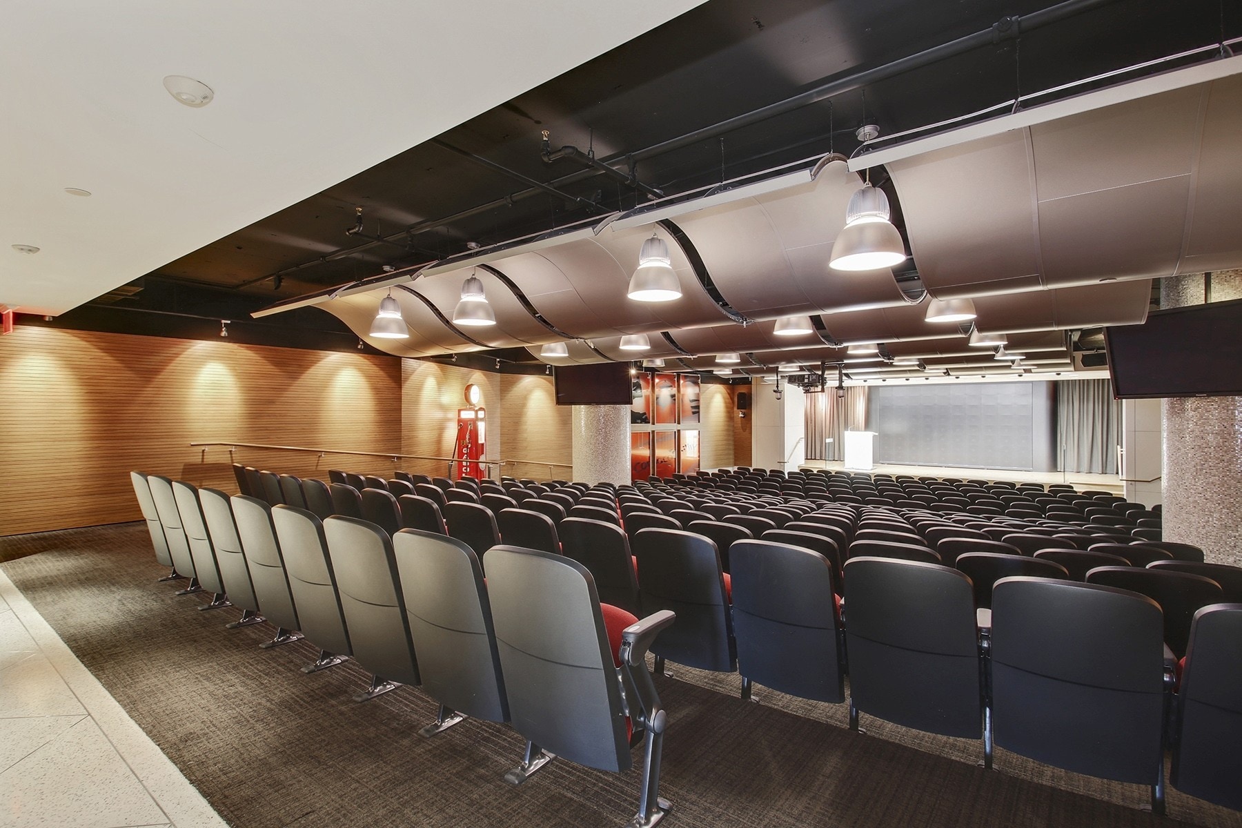 401 9th Ave SW, Calgary, AB T2P 3C5 - Gulf Canada Square | LoopNet Canada