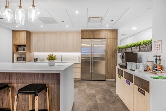 20 Bay St, Toronto, ON M5J 2N8 - The Rostie Group - 20 Bay Street, 11th ...