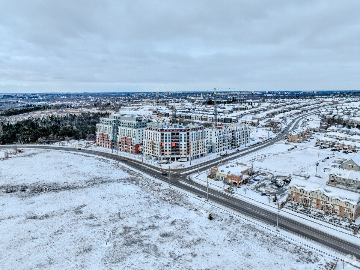 80-100 Starwood Dr, Guelph, ON N1E 0V1 - The Grand Trios | LoopNet Canada