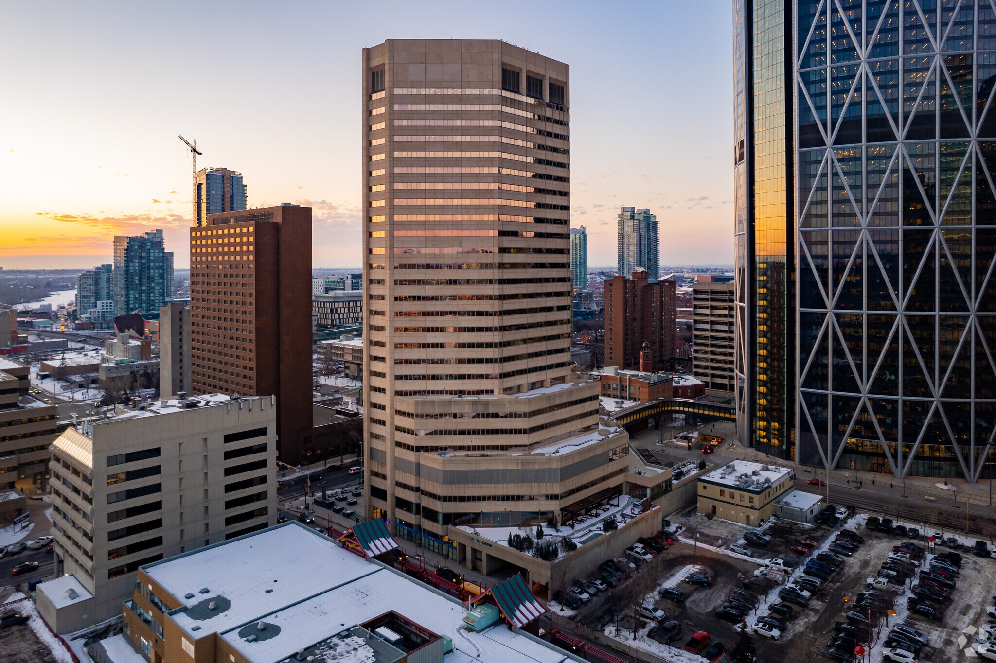 411 1st St SE, Calgary, AB T2G 5E7 - First Tower | LoopNet Canada