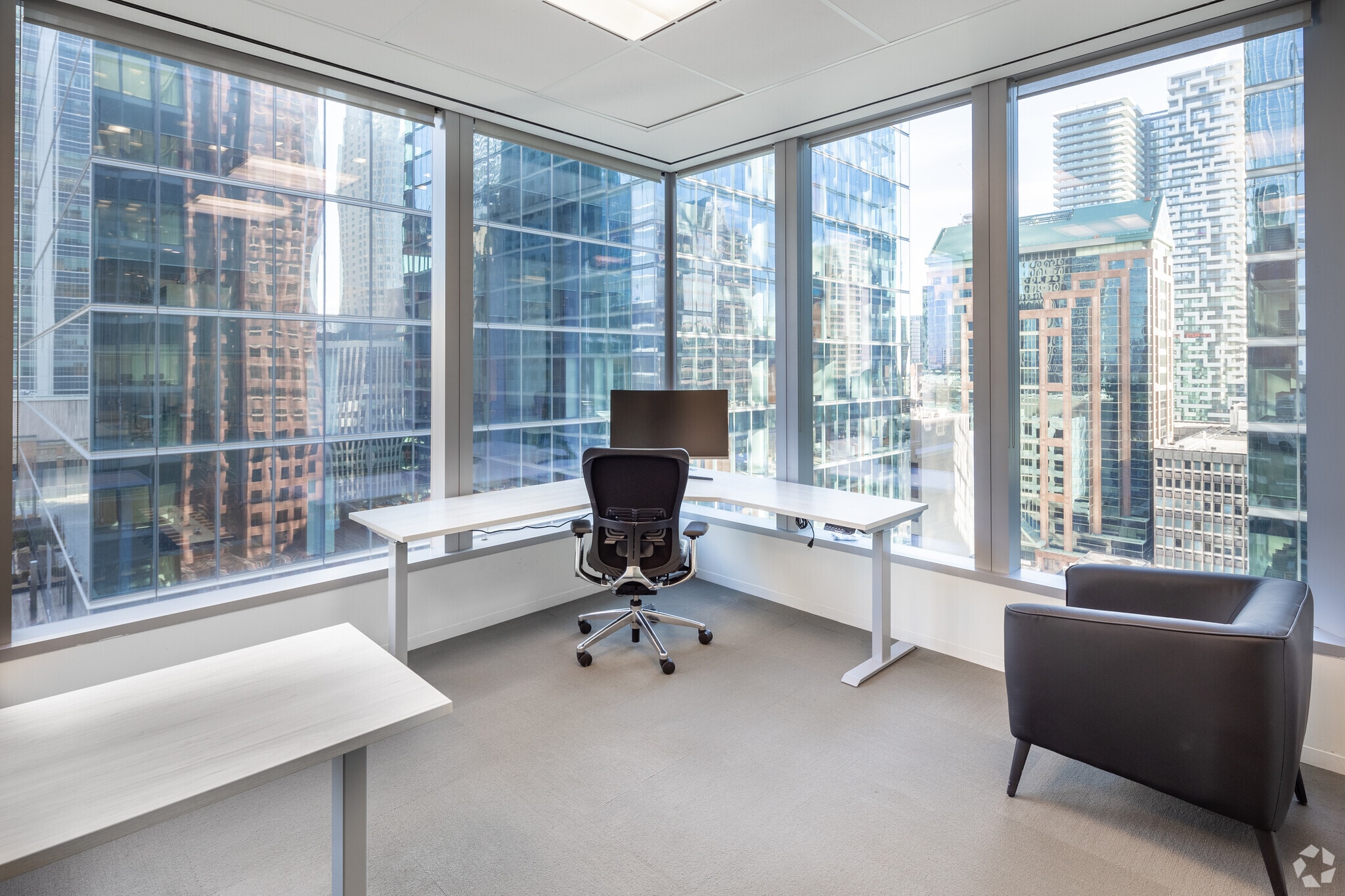 333 Bay St, Toronto, ON M5H 2R2 - Bay Adelaide West | LoopNet Canada