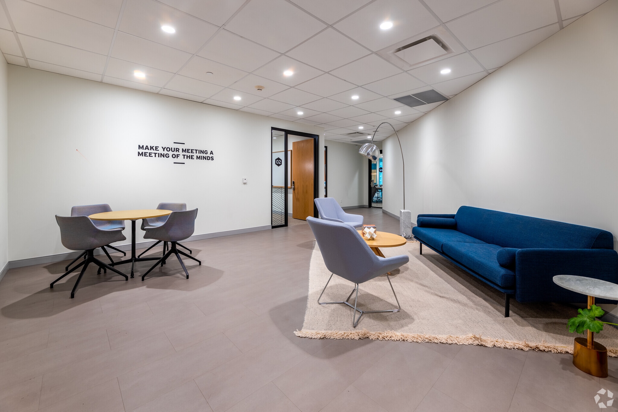 200 Bay St, Toronto, ON M5J 2J2 - Regus Royal Bank Plaza | LoopNet Canada