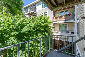 Apartment Buildings for Sale in 02420 (Lexington) | LoopNet.ca