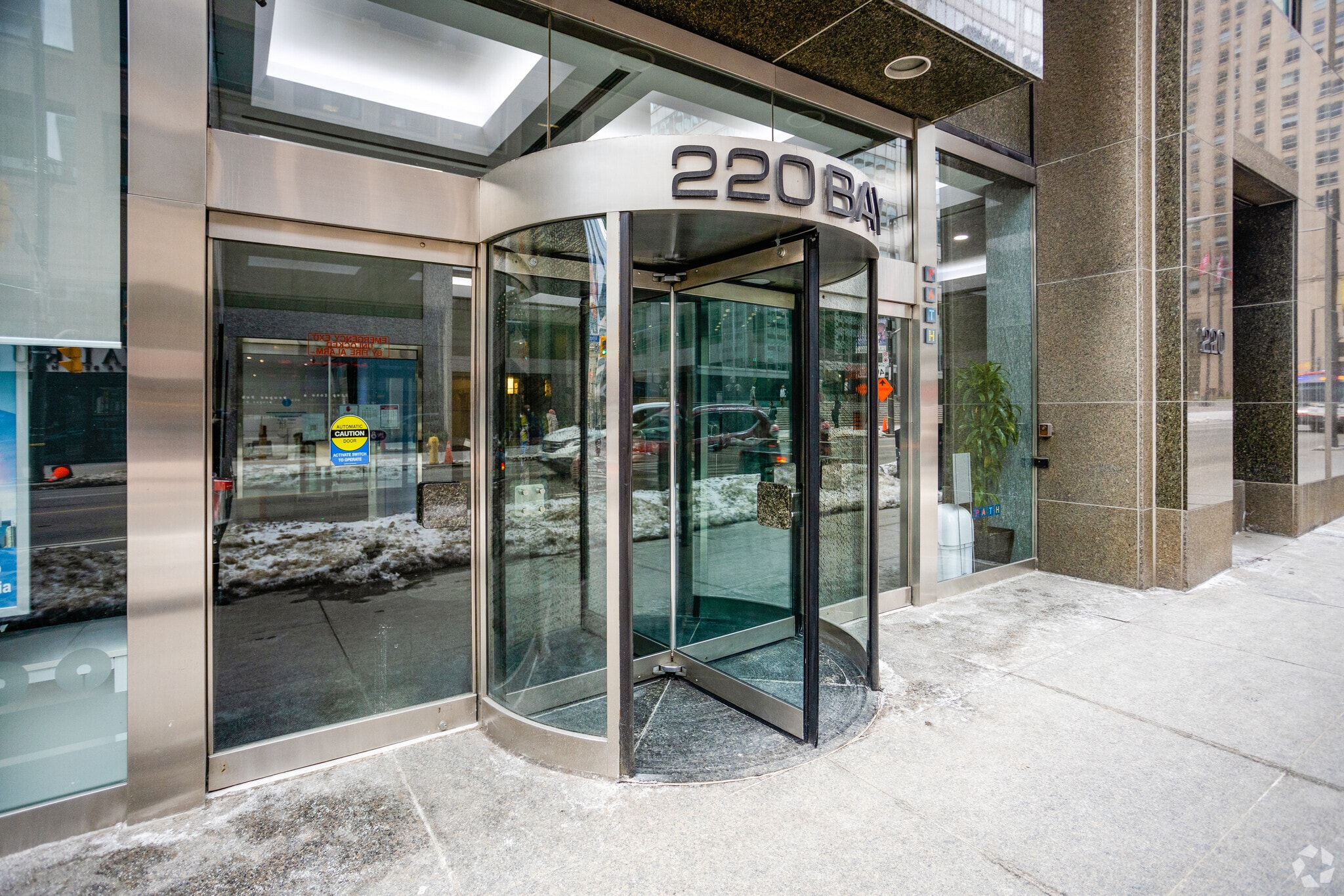 222 Bay St, Toronto, ON M5J 2W4 - Toronto-Dominion Centre | LoopNet Canada