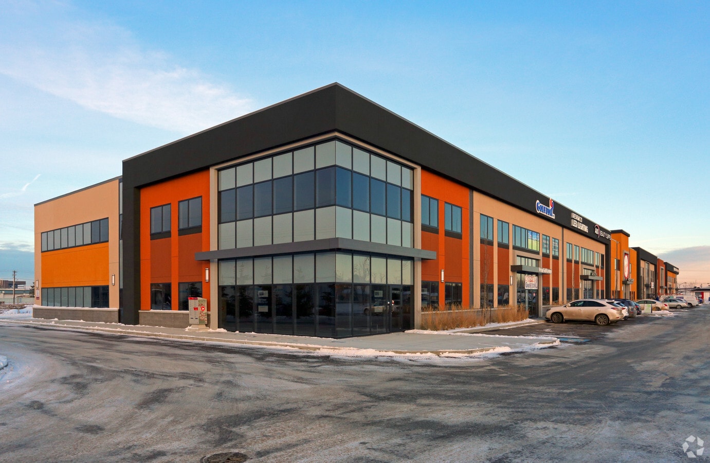 15350 111 Ave NW, Edmonton, AB T5M 4C8 - Building 1 | LoopNet Canada