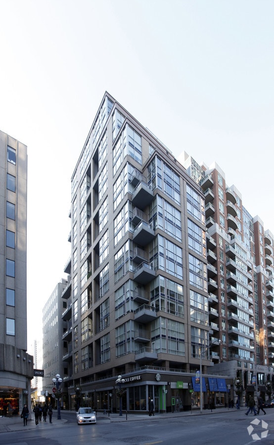 1250 Bay St, Toronto, ON M5R 2B1 - The Maxus | LoopNet Canada