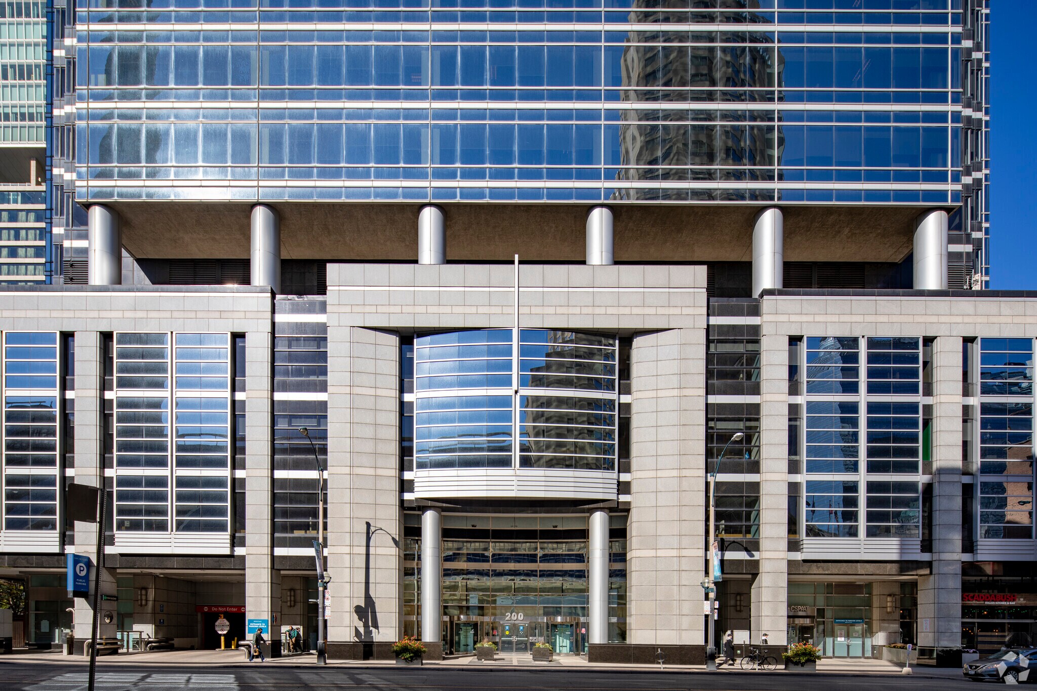 200 Front St W, Toronto, ON M5V 3K2 - Simcoe Place | LoopNet Canada