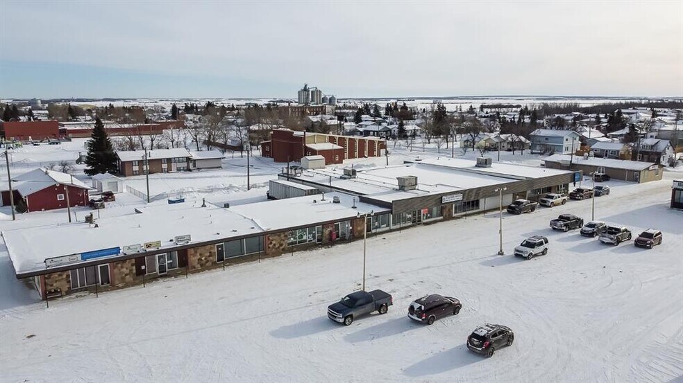 24 Main SW st, Falher, AB T0H 0E4 - Falher Strip Mall | LoopNet Canada