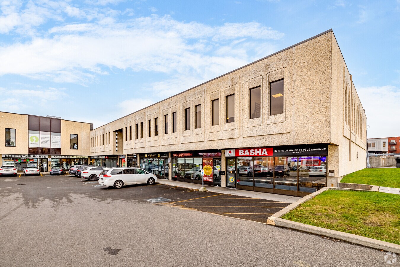 6400-6476 Rue Jean-Talon E, Saint-leonard, QC H1S 1M8 - Place Elysée ...