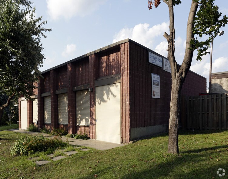 69 Kempster Ave, Ottawa, ON K2B 6M1 - Office for Sale | LoopNet Canada