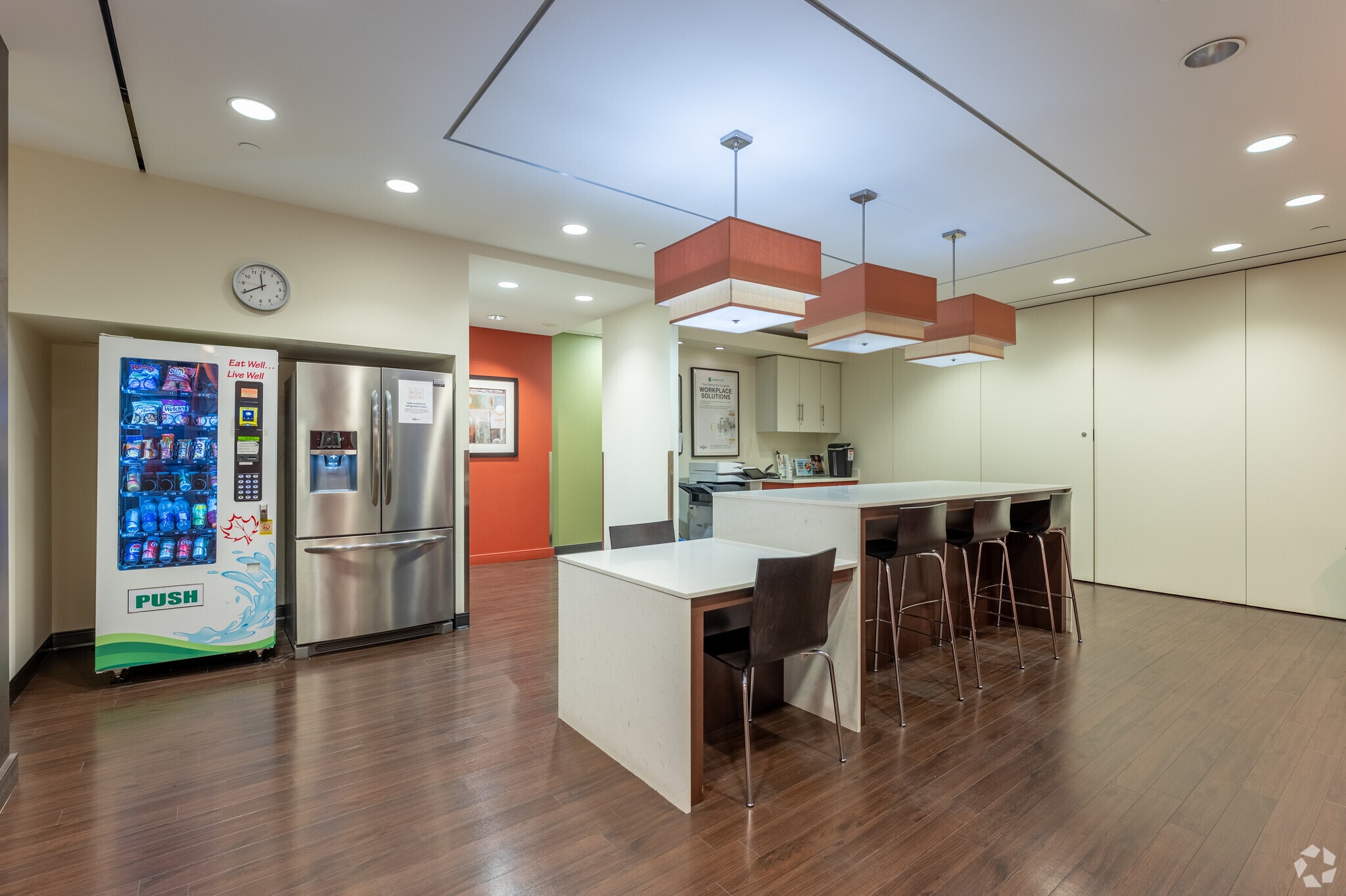 100 King St W, Toronto, ON M5X 1C9 - First Canadian Place | LoopNet Canada
