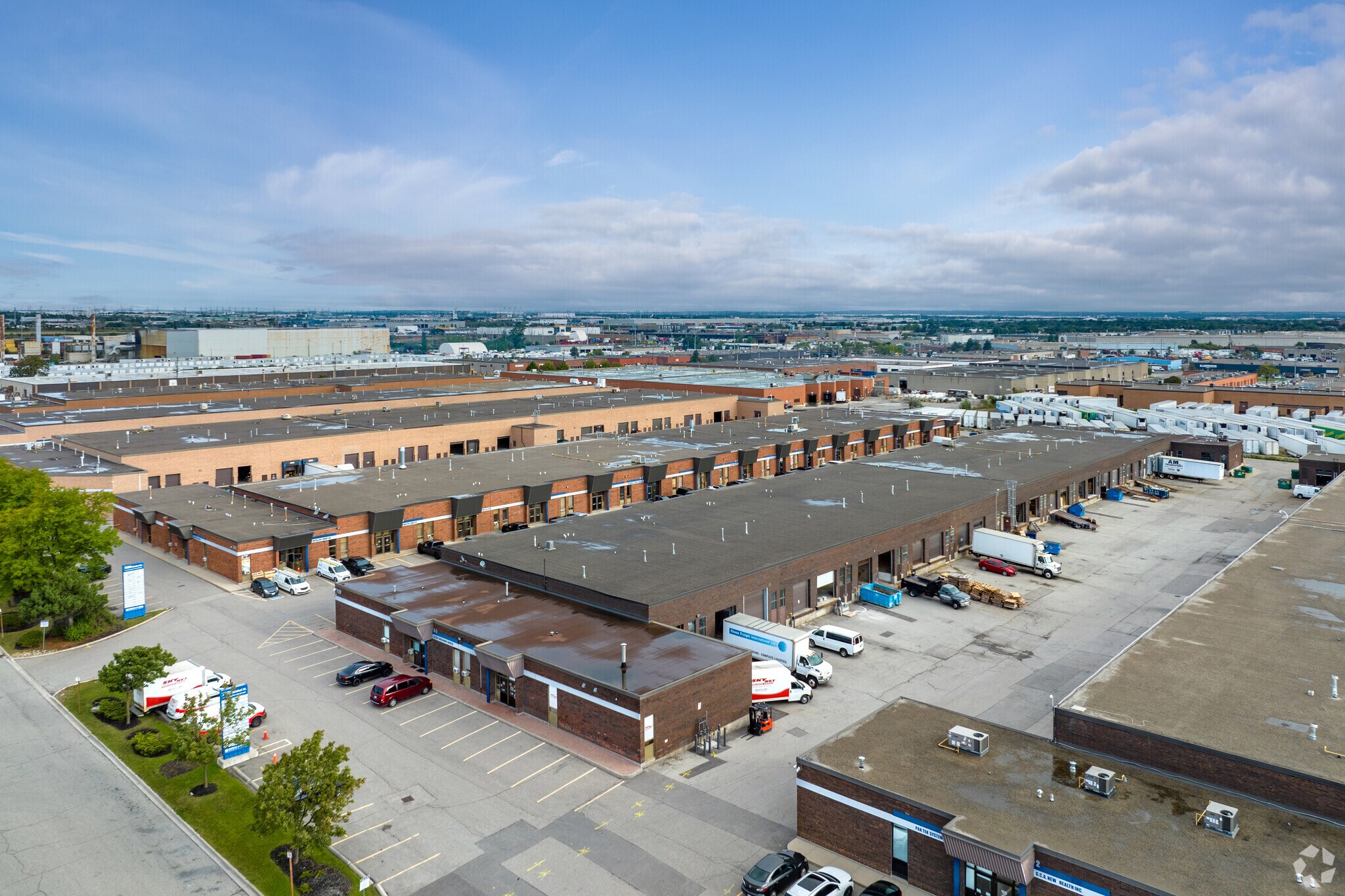 7720 Kimbel St, Mississauga, ON L5S 1A6 | LoopNet Canada