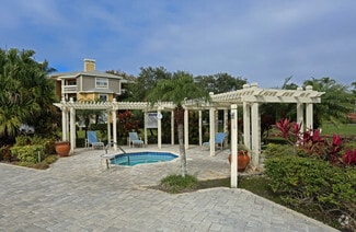 33716 (Saint Petersburg) Maisons à revenu résidentiel à Vendre | LoopNet.ca