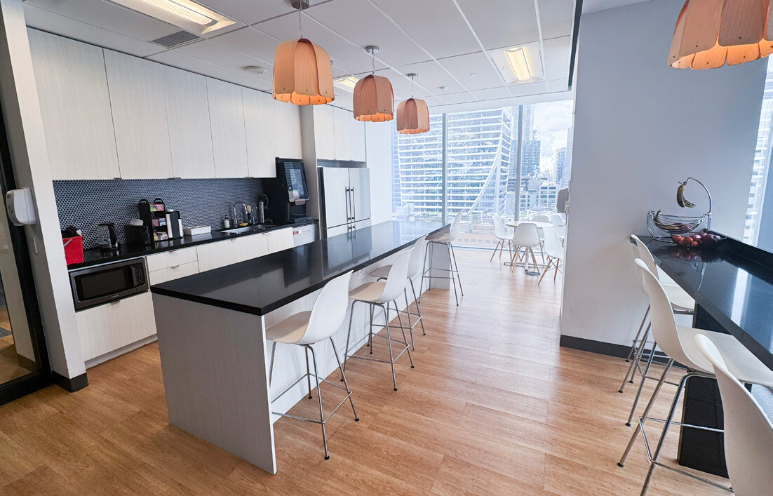 120 Bremner Blvd, Toronto, ON M5J 2T8 - Bremner Tower | LoopNet Canada