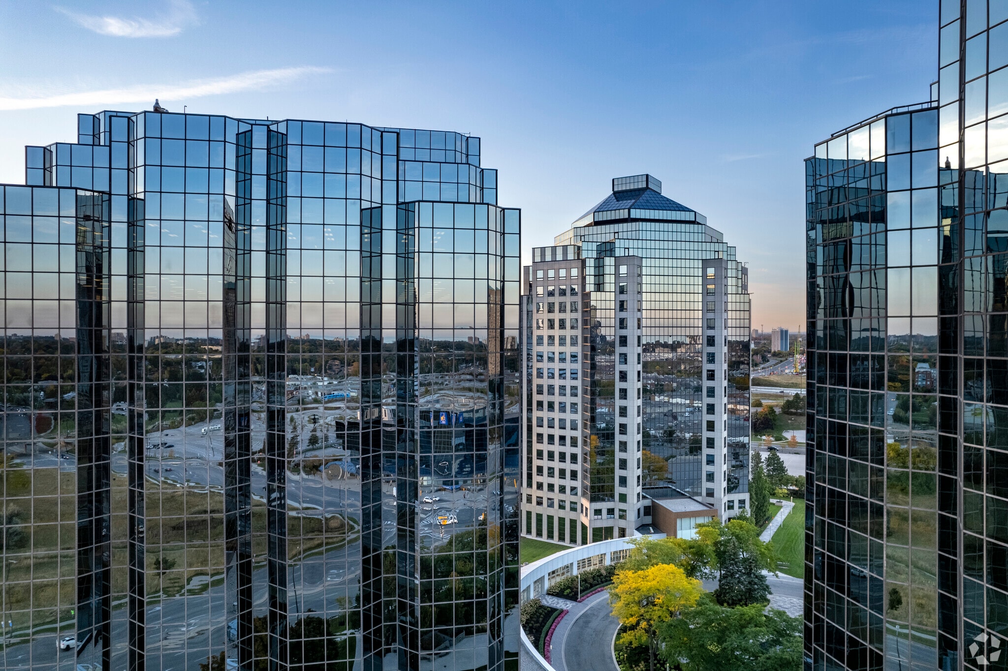 300 Consilium Pl, Toronto, ON M1H 3G2 - Consilium Place | LoopNet Canada