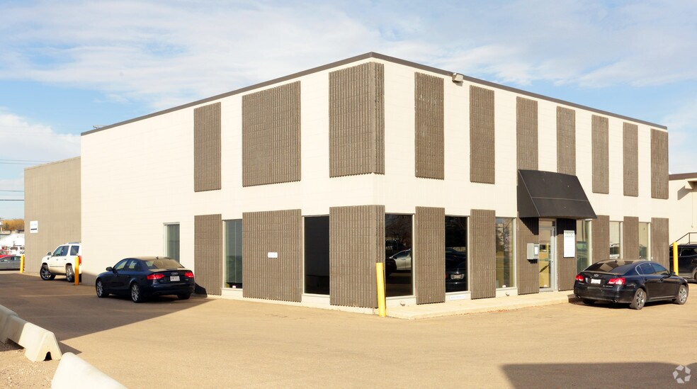 7525 72A St NW, Edmonton, AB T6B 1Z3 | LoopNet Canada