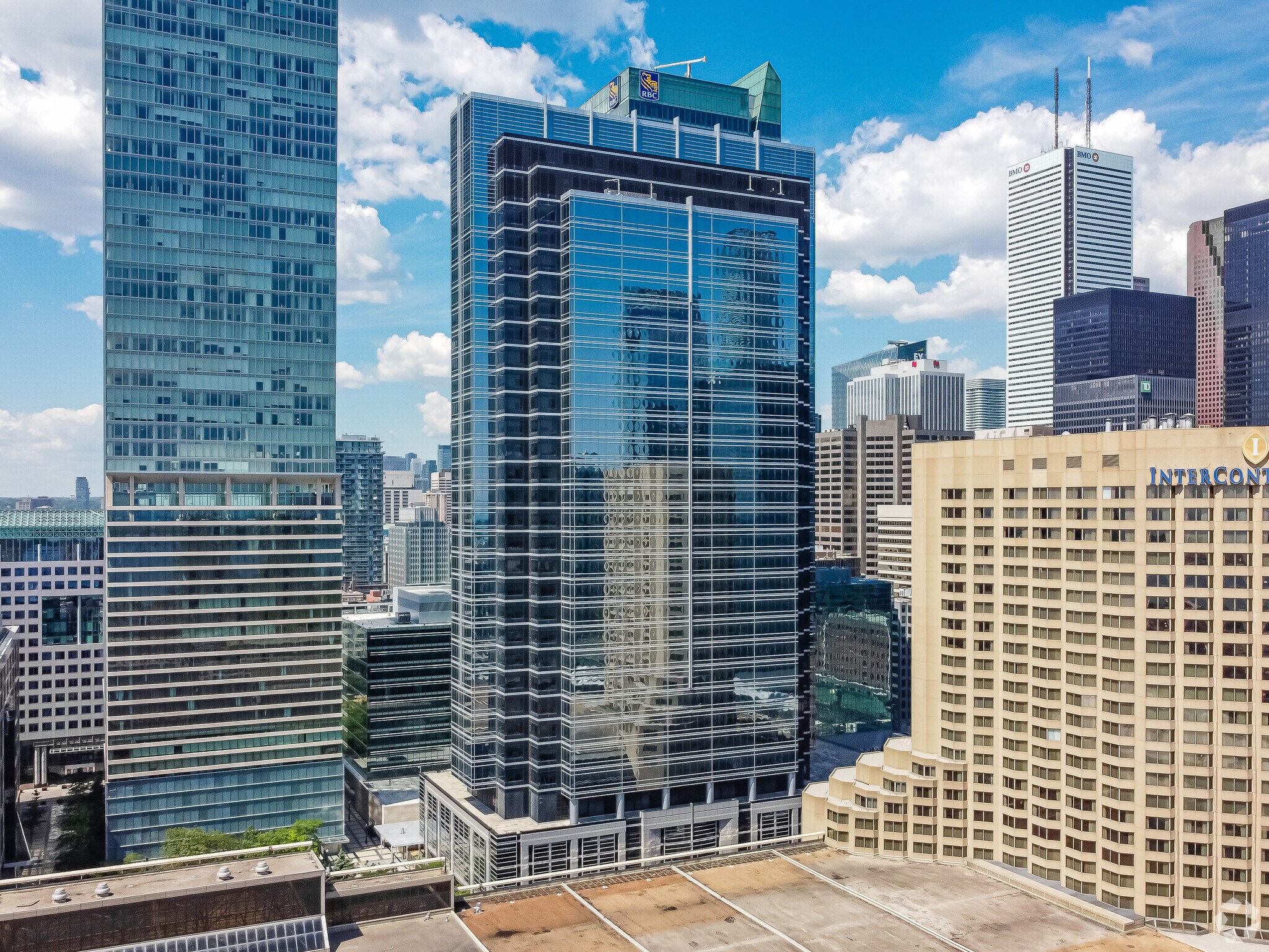 200 Front St W, Toronto, ON M5V 3K2 - Simcoe Place | LoopNet Canada