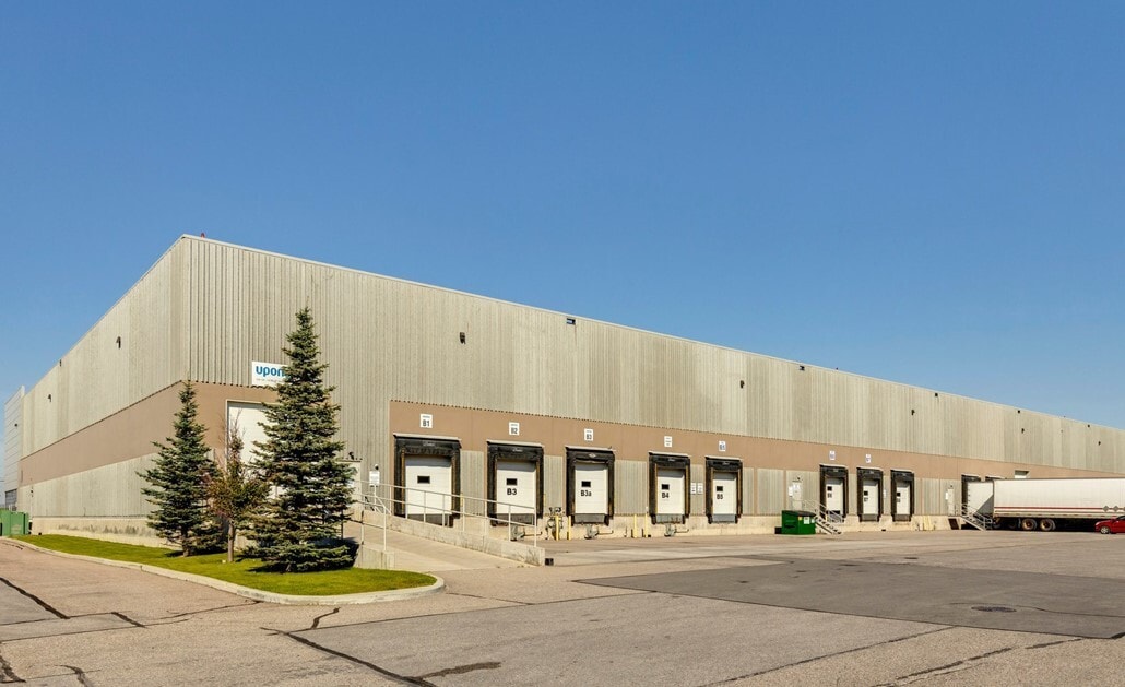 10725 25th St NE, Calgary, AB T3N 0A4 - Building B | LoopNet Canada