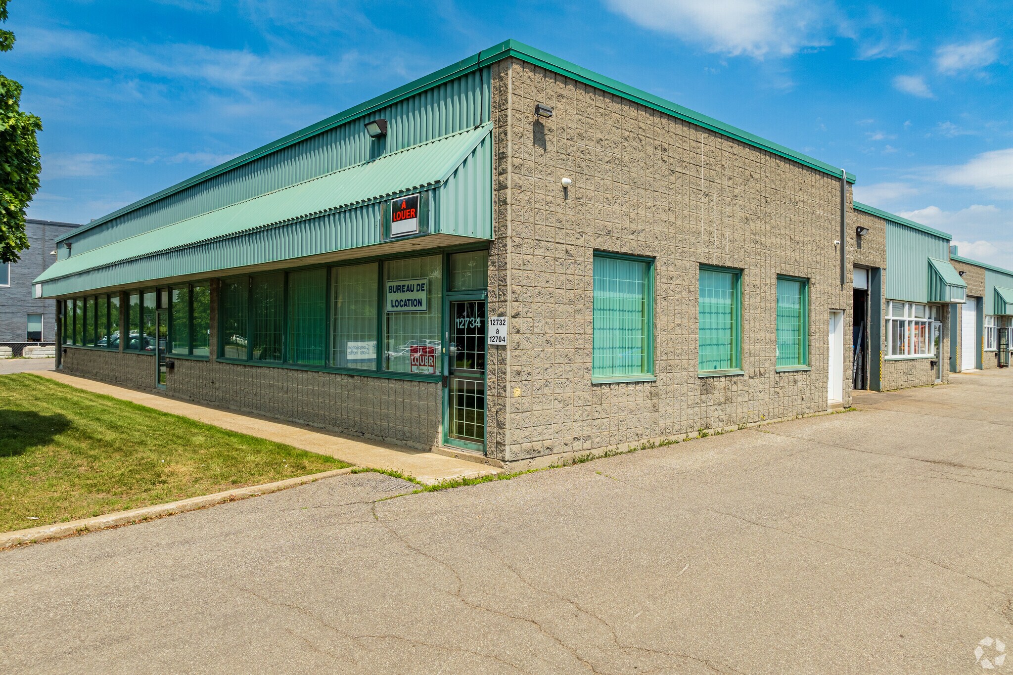 12650-12700 Boul Industriel, Montréal, QC H1A 3V2 - 12704-12768 Indust ...