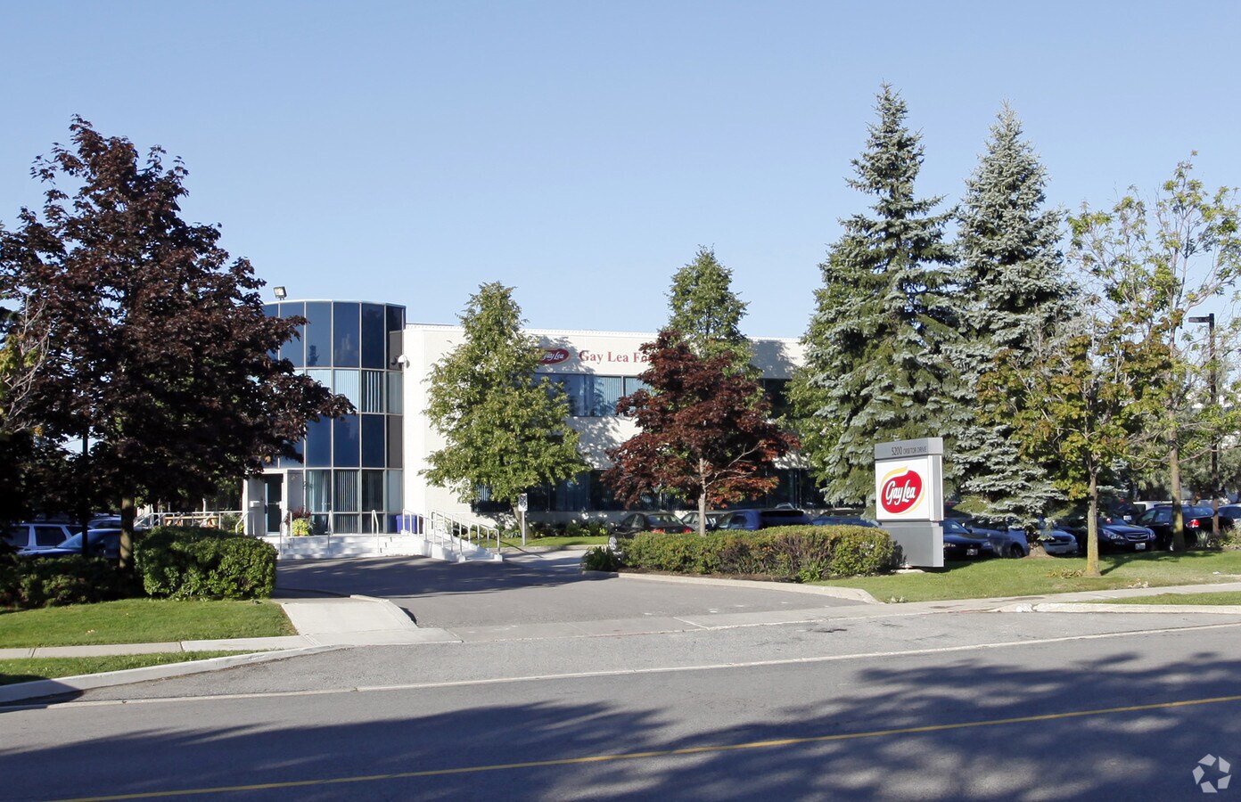 5200 Orbitor Dr, Mississauga, ON L4W 5G7 - Flex for Lease | LoopNet Canada