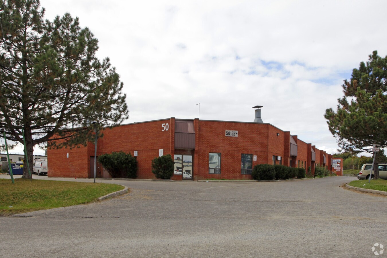 50 Airview Rd, Toronto, ON M9W 4P2 | LoopNet Canada