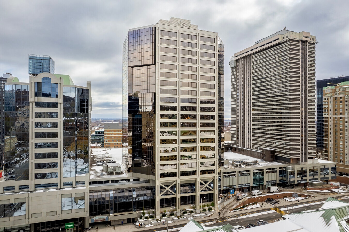 3500 Boul de Maisonneuve O, Westmount, QC H3Z 3C1 - Tower 2 | LoopNet ...