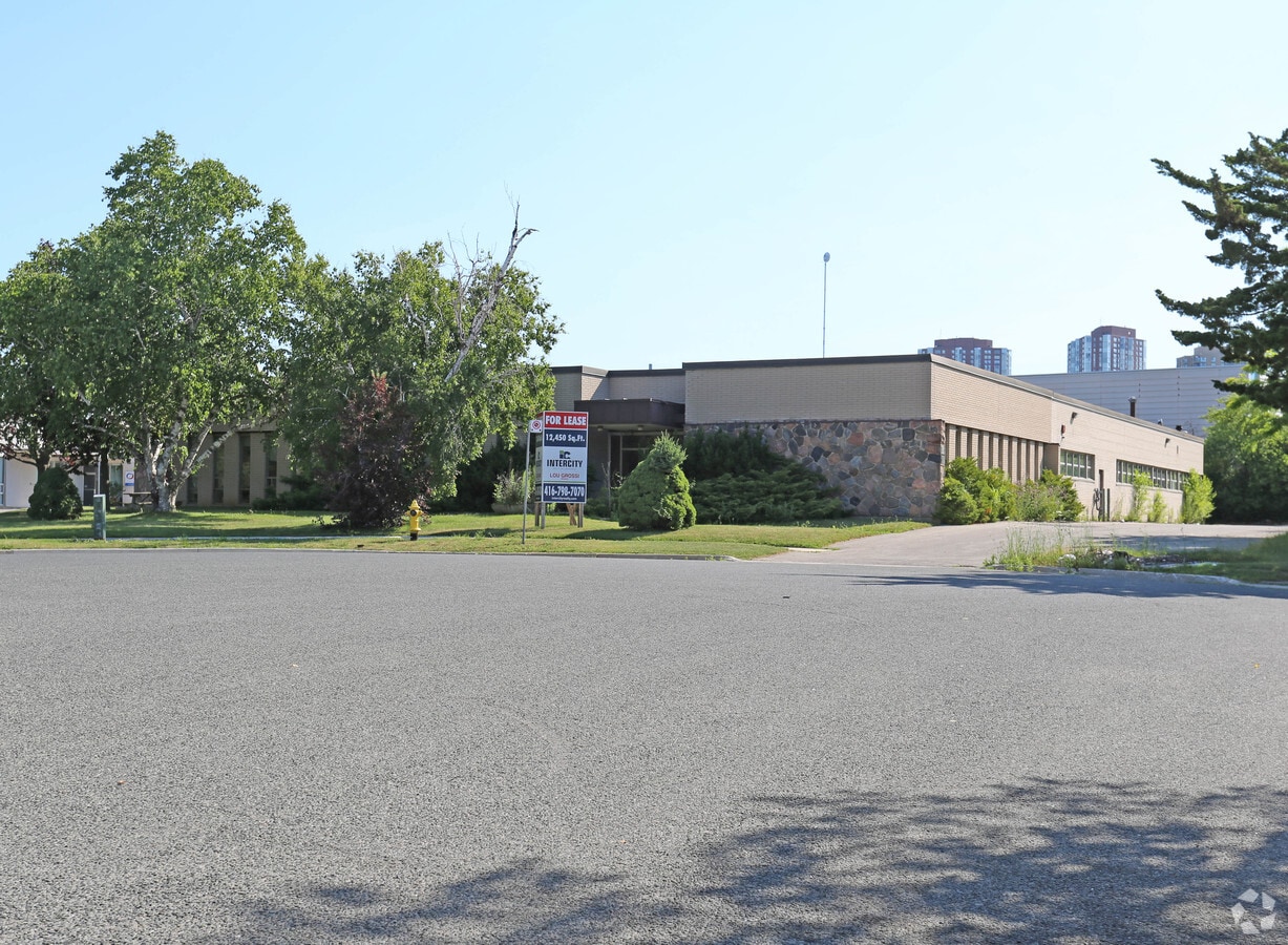 55 Gervais Dr, Toronto, ON M3C 1Z2 - Industrial for Sale | LoopNet Canada