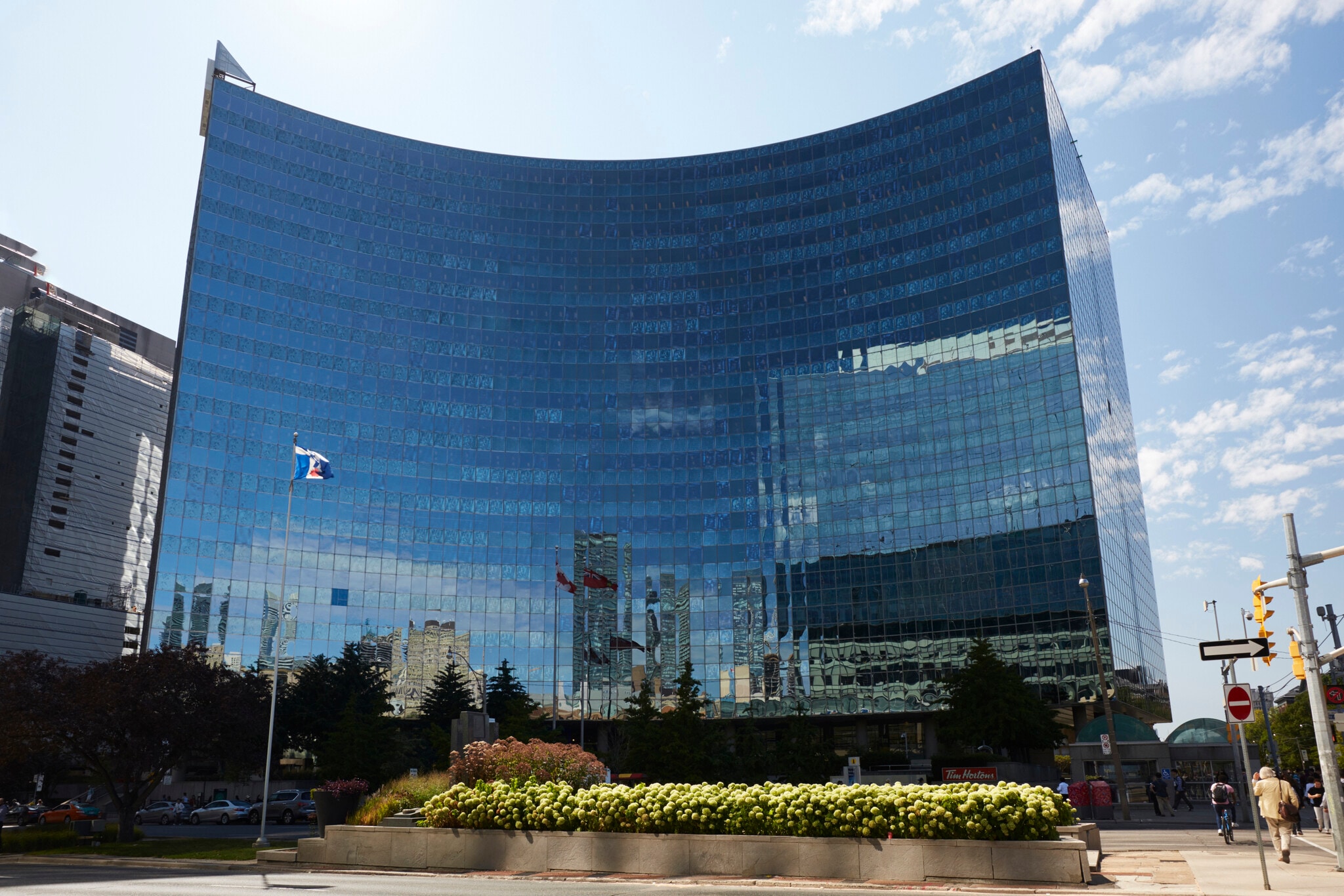 700 University Ave, Toronto, ON M5G 1Z5 - Ontario Power Building ...