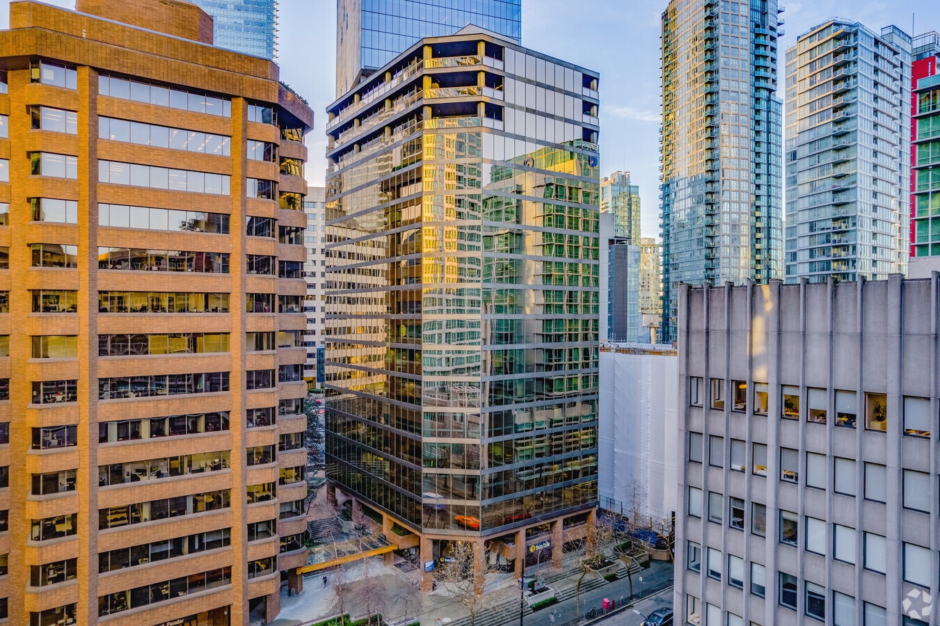 1140 W Pender St, Vancouver, BC V6E 0A2 - Sun Life Financial Centre ...