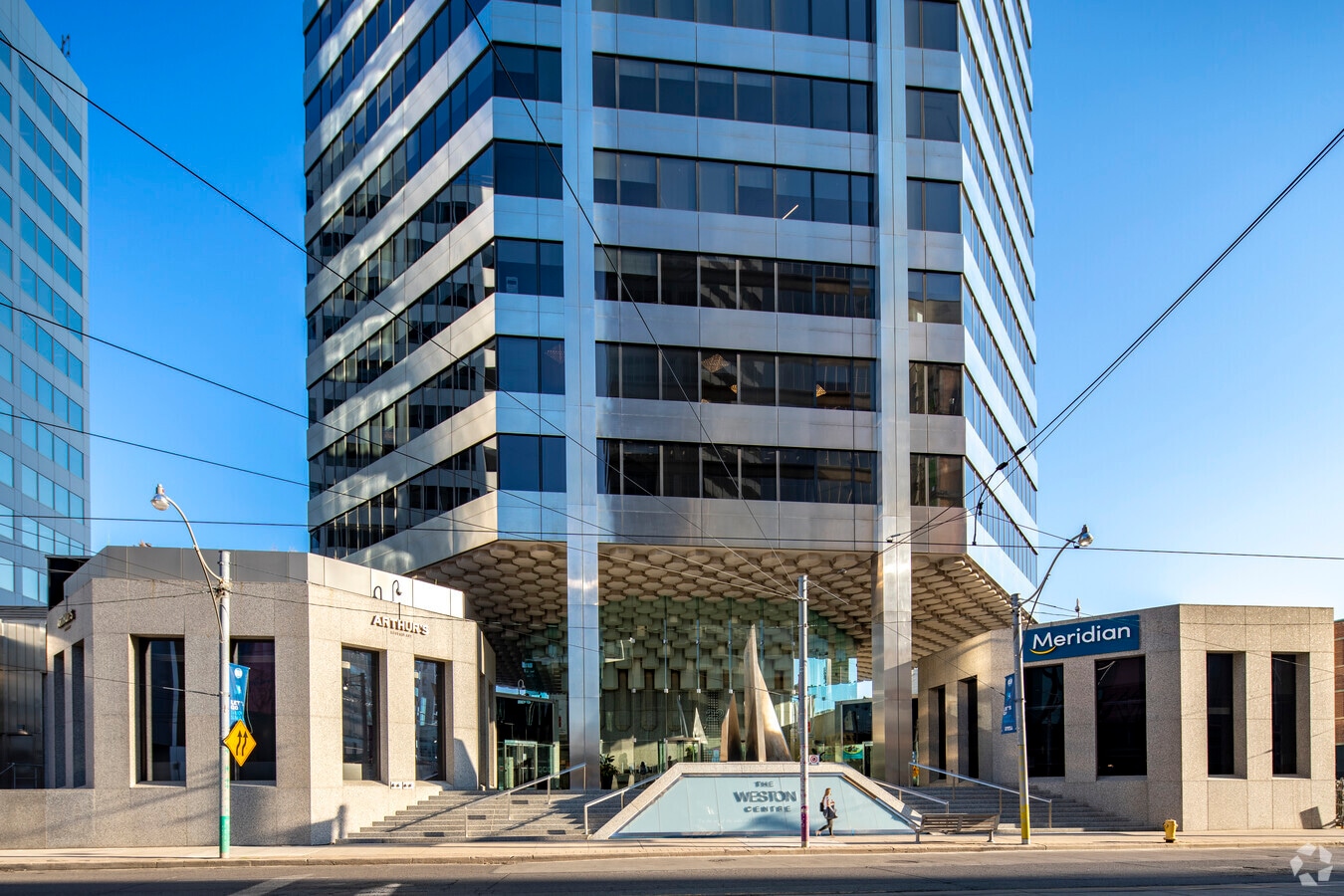 22 St Clair Ave E, Toronto, ON M4T 2S5 | LoopNet Canada