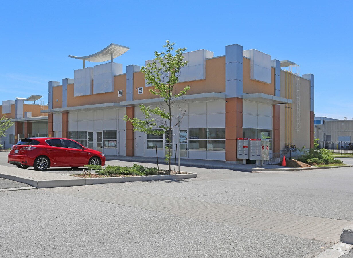 115 Lebovic Ave, Toronto, ON M1L 4T7 | LoopNet Canada