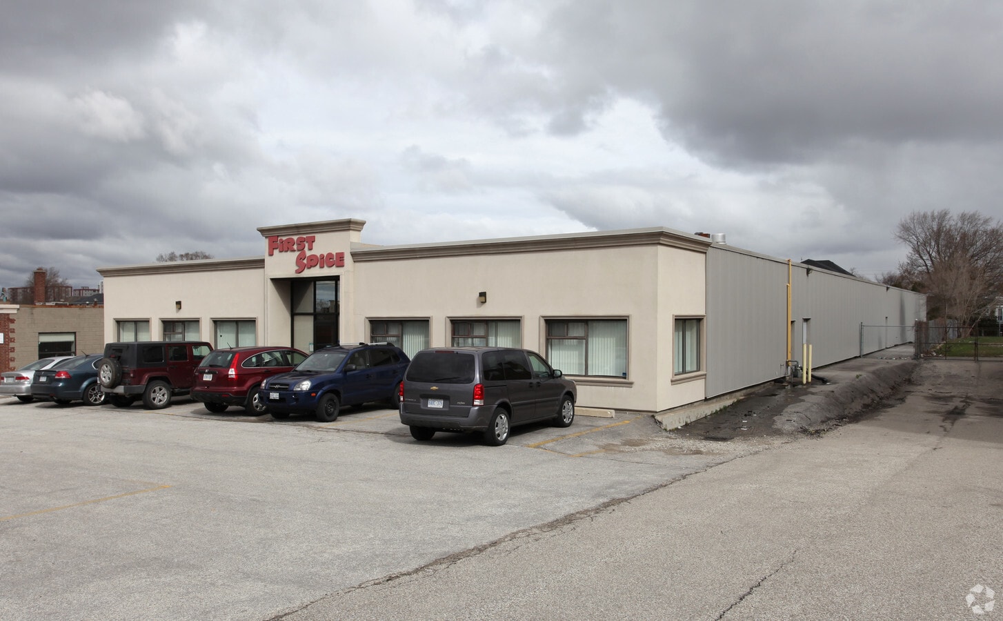 98 Tycos Dr, Toronto, ON M6B 1V9 - Industrial for Sale | LoopNet Canada