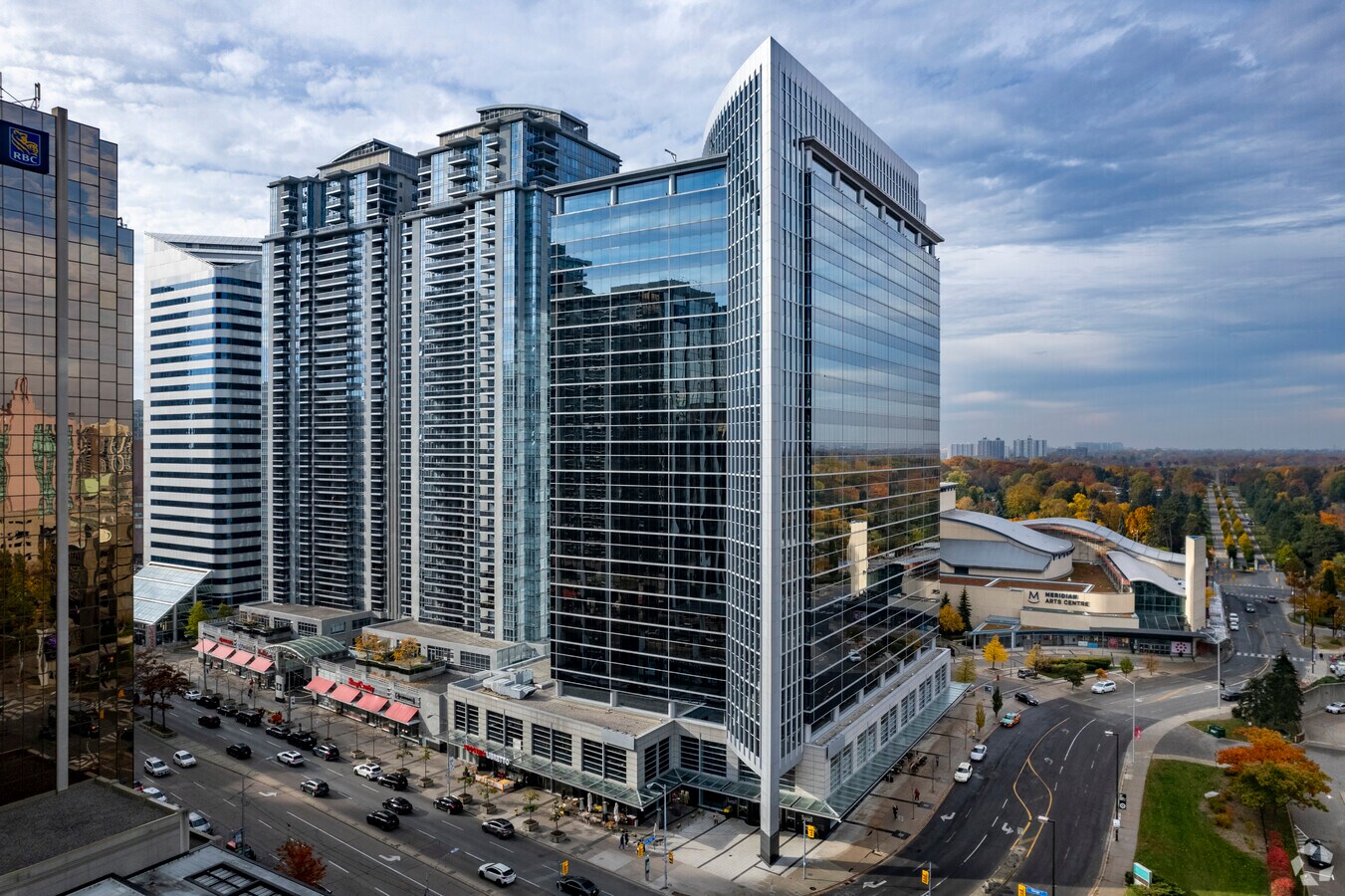 5000 Yonge St, Toronto, ON M2N 7E9 - Ivari Tower | LoopNet Canada