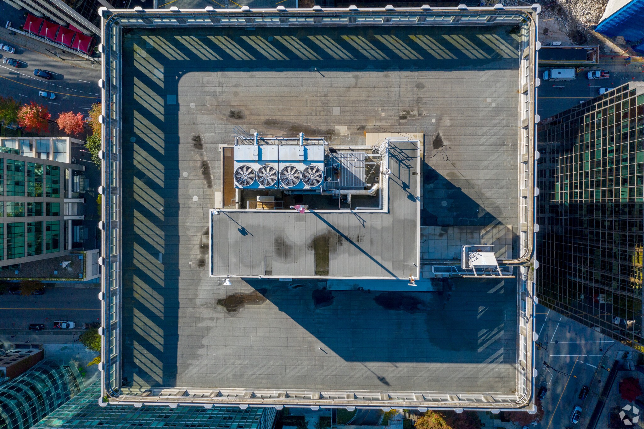 1066 W Hastings St, Vancouver, BC V6E 3X2 - Oceanic Plaza | LoopNet Canada