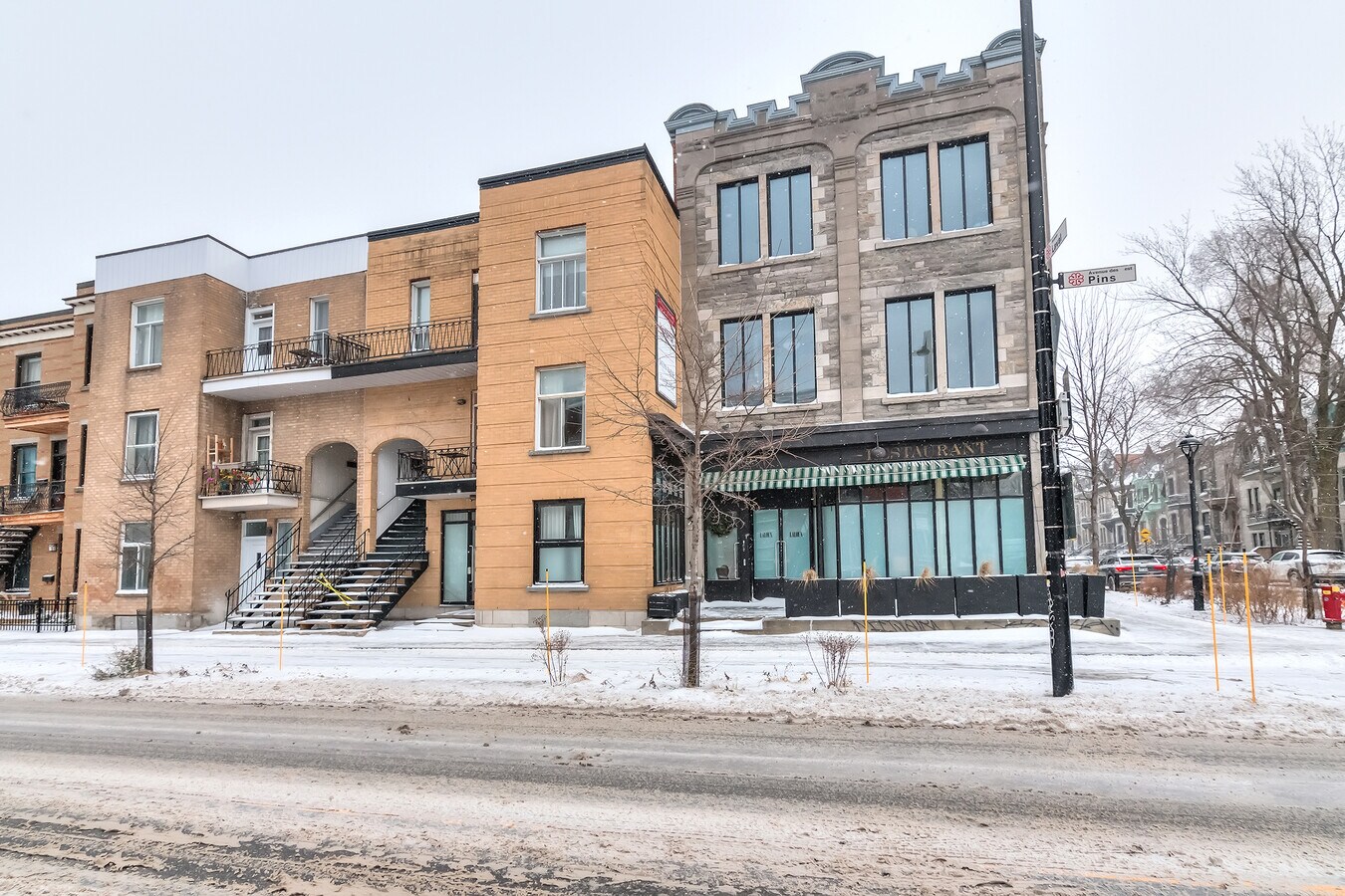 250 Av Des Pins E, Montréal, QC H2W 1P3 - Retail for Sale | LoopNet Canada