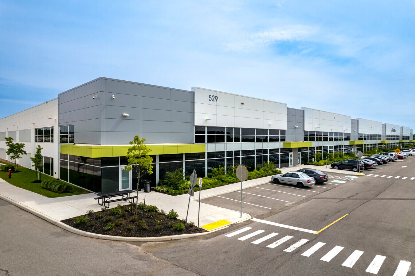 529 Michigan Dr, Oakville, ON L6L 0C4 | LoopNet Canada