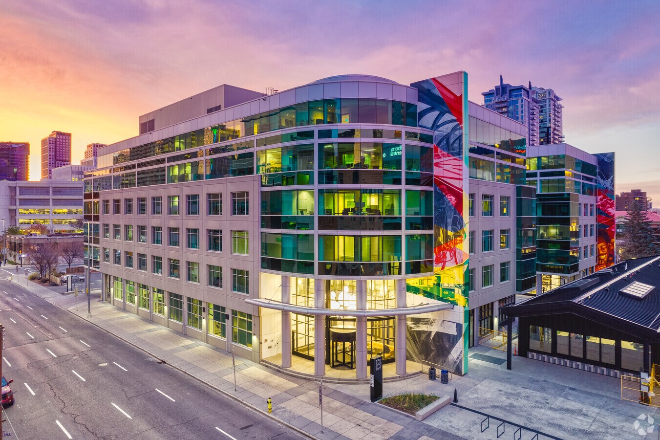 211 11th Ave SW, Calgary, AB T2R 0C6 | LoopNet Canada