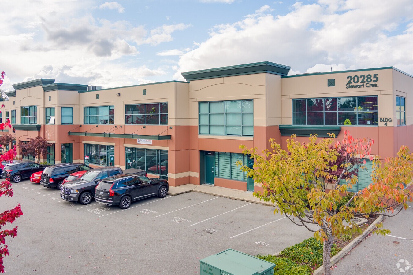 20285 Stewart Cres, Maple Ridge, BC V2X 8G1 - Bldg 4 | LoopNet Canada