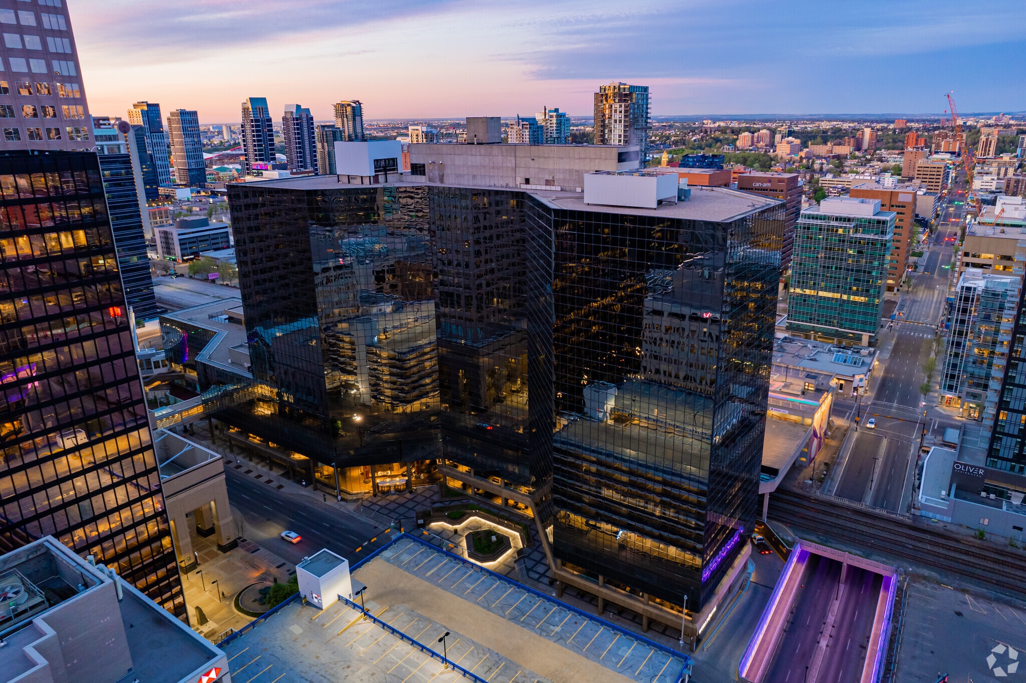 401 9th Ave SW, Calgary, AB T2P 3C5 - Gulf Canada Square | LoopNet Canada