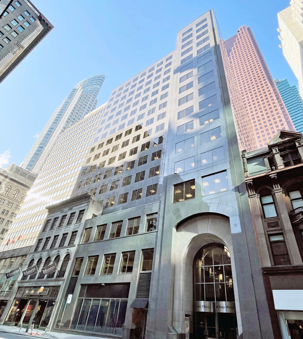 100 Yonge St, Toronto, ON M5C 2W1 - Office for Lease | LoopNet Canada