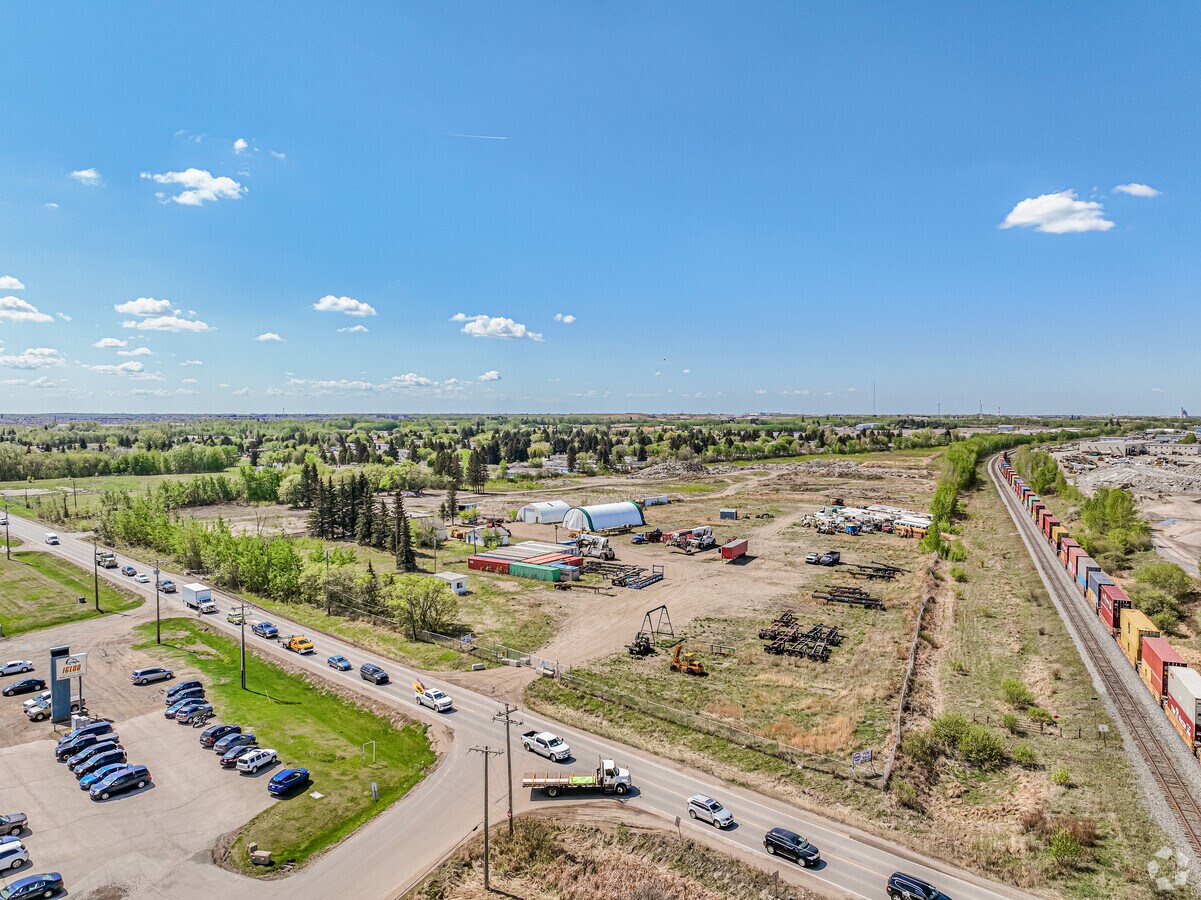 11010 Winterburn Rd NW, Edmonton, AB T5S 2C3 | LoopNet Canada