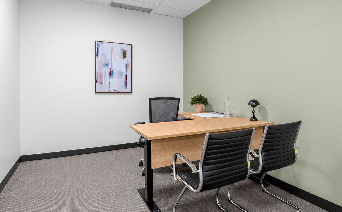 100 Yonge St, Toronto, ON M5C 2W1 - Office for Lease | LoopNet Canada