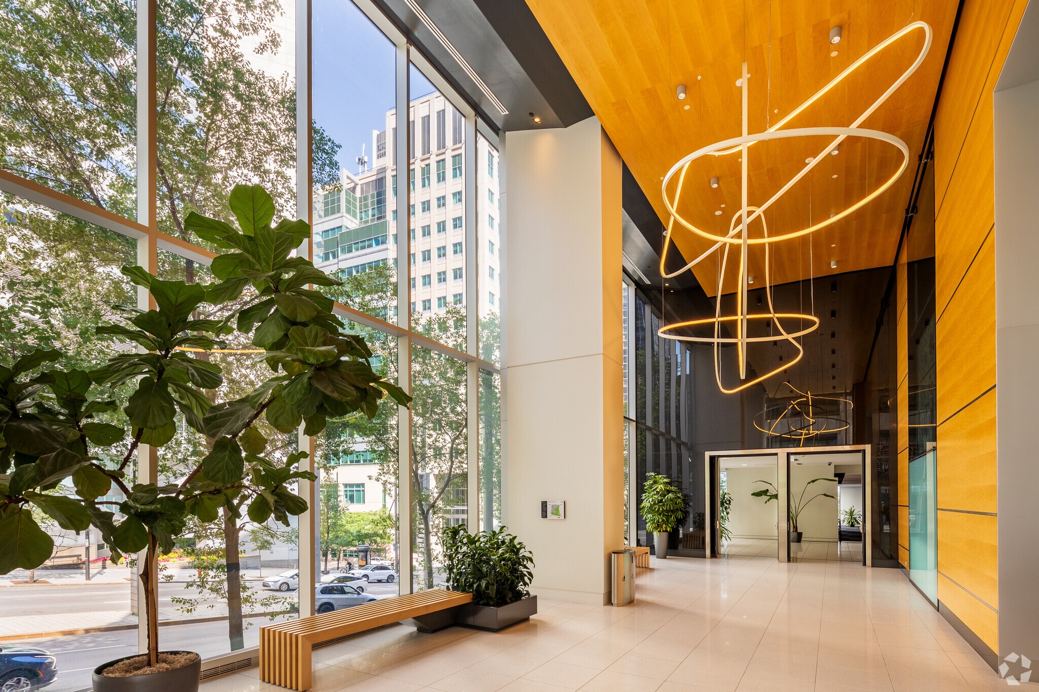 800 Rue De La Gauchetière O, Montréal, QC H5A 1K6 - Place Bonaventure ...