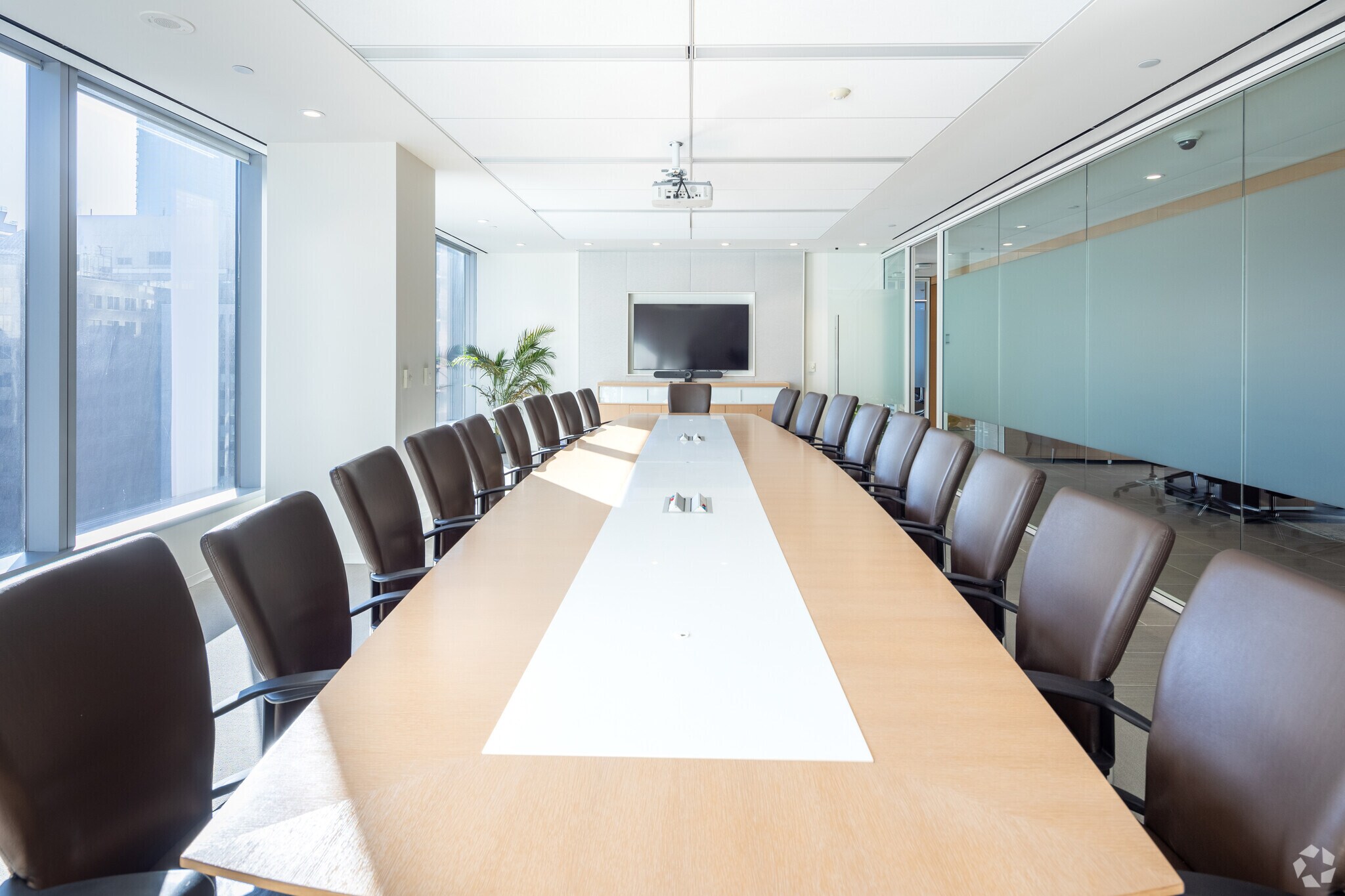 333 Bay St, Toronto, ON M5H 2R2 - Bay Adelaide West | LoopNet Canada