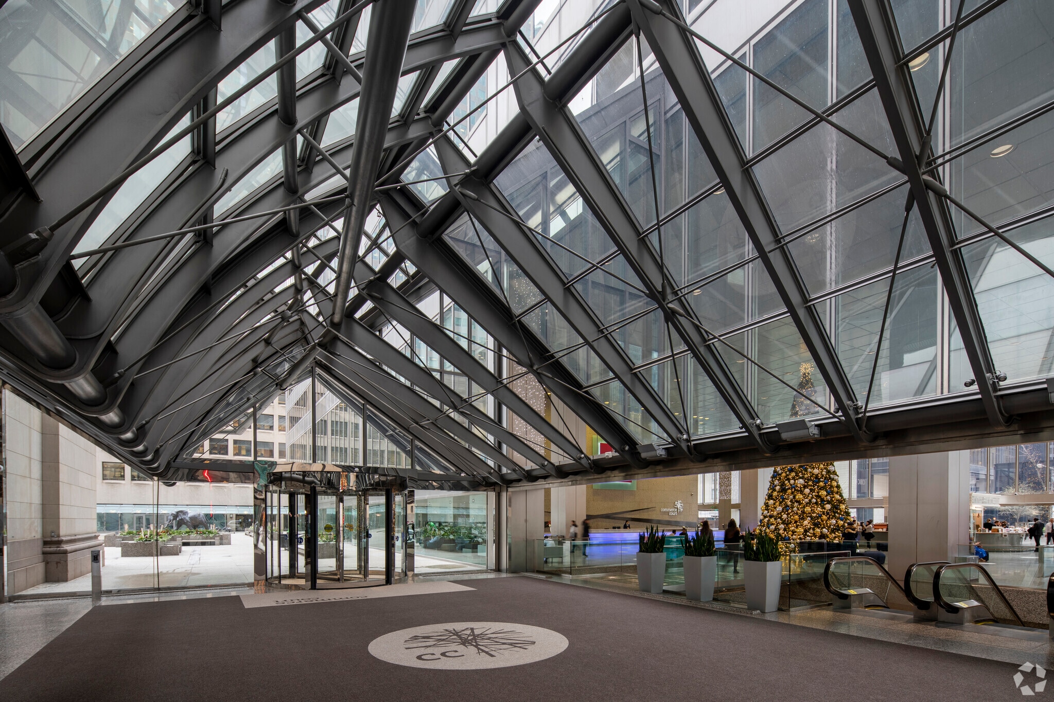 199 Bay St, Toronto, ON M5L 2A1 - Commerce Court West | LoopNet Canada